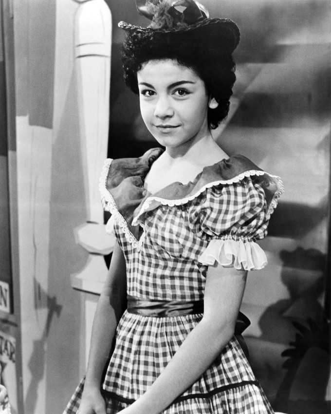 Annette Funicello 8x10 Photo young portrait Disney Show - Photographs