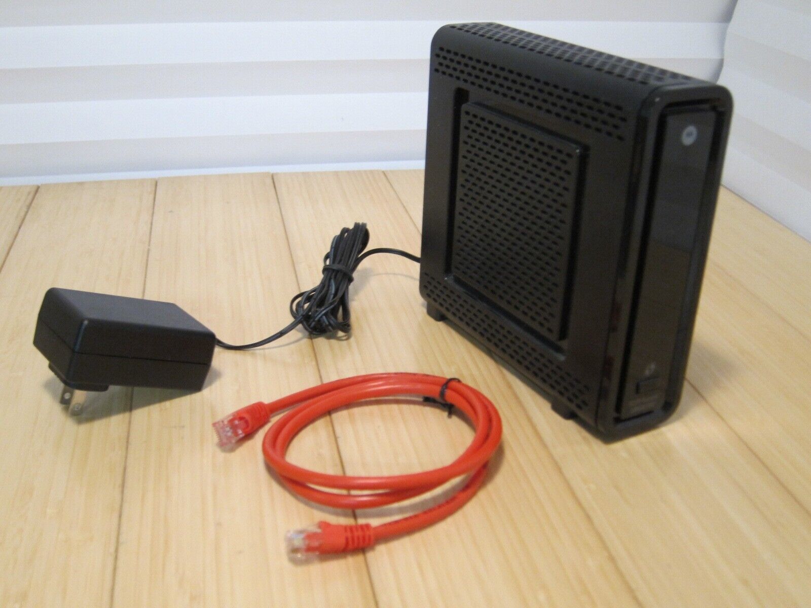 Motorola SBG6580 DOCSIS 3.0 Wireless Cable Modem Router Gateway Comcast ...