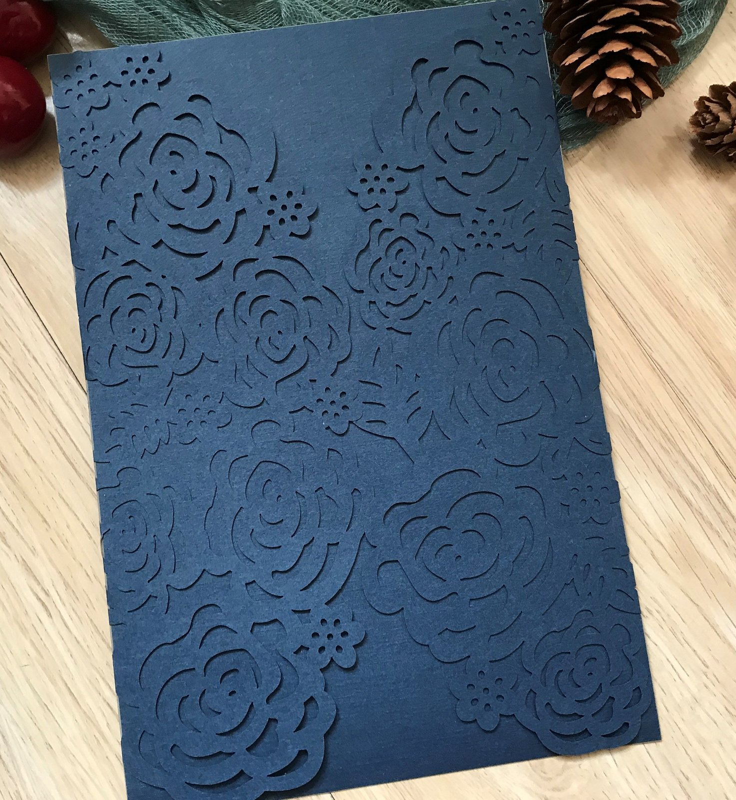 50pcs Dark Navy Blue Laser Cut Invitation Card,Rose laser cut wedding ...