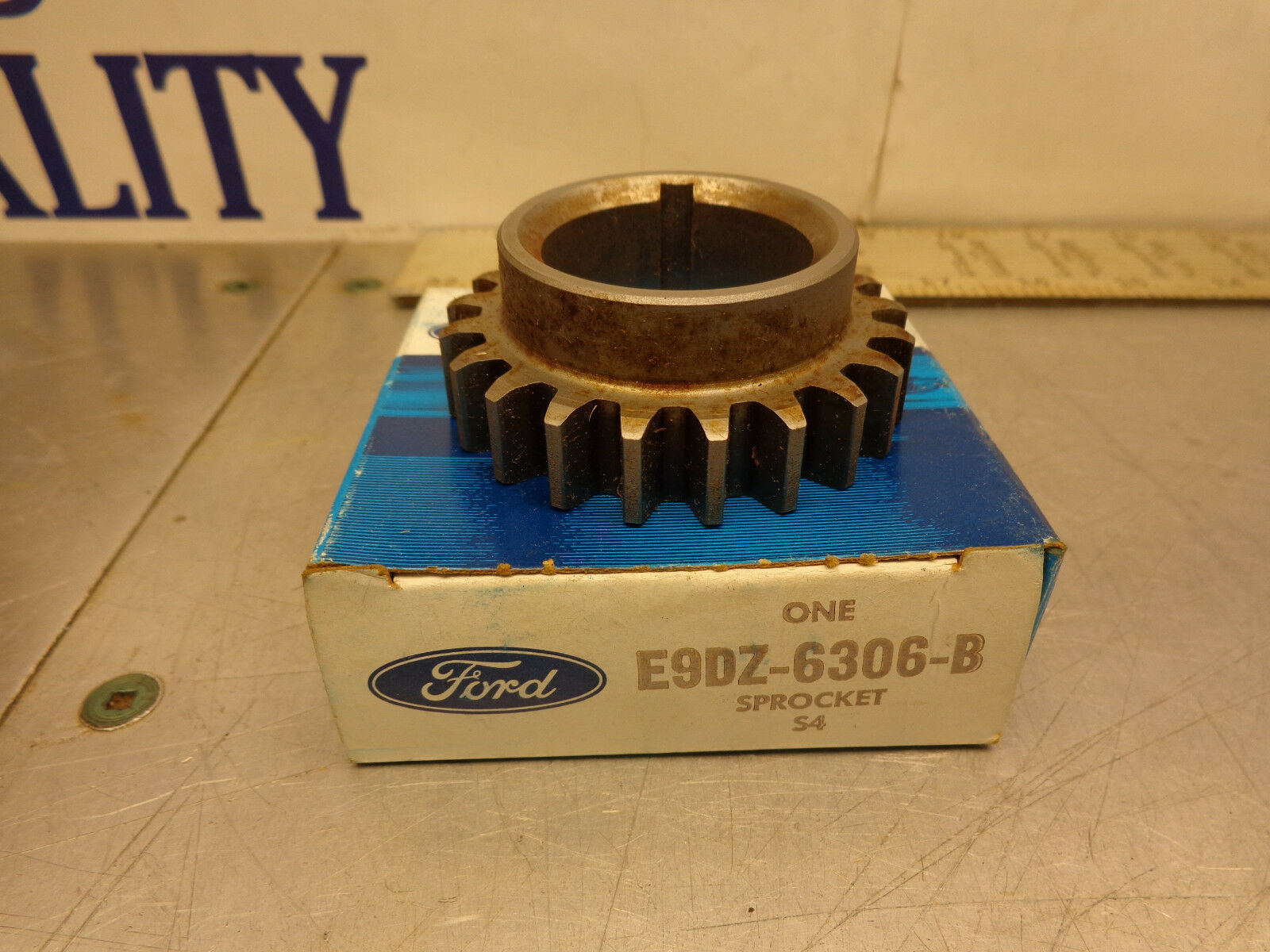 FORD OEM E9DZ-6306-B Crank Crankshaft Gear Timing Sprocket - Other Car ...