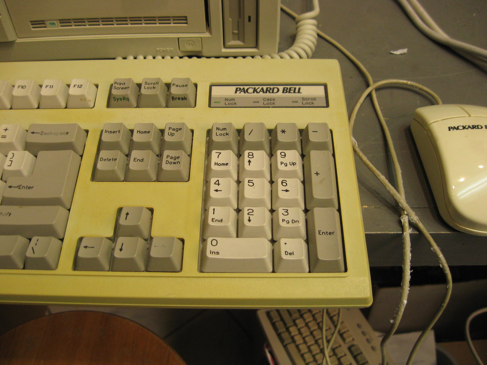 PACKARD BELL EXECUTIVE 486 SX DOS \ WINDOWS 3.1 - Motherboards