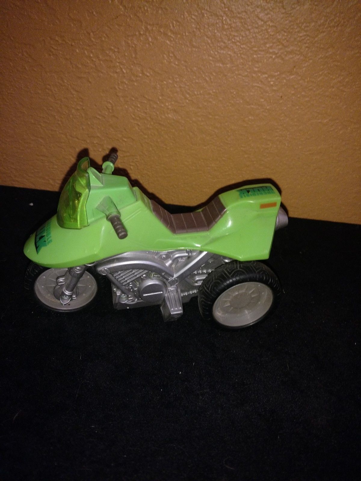 Incredible Hulk 3 Wheel Motorcycle - Action Figures & Accessories