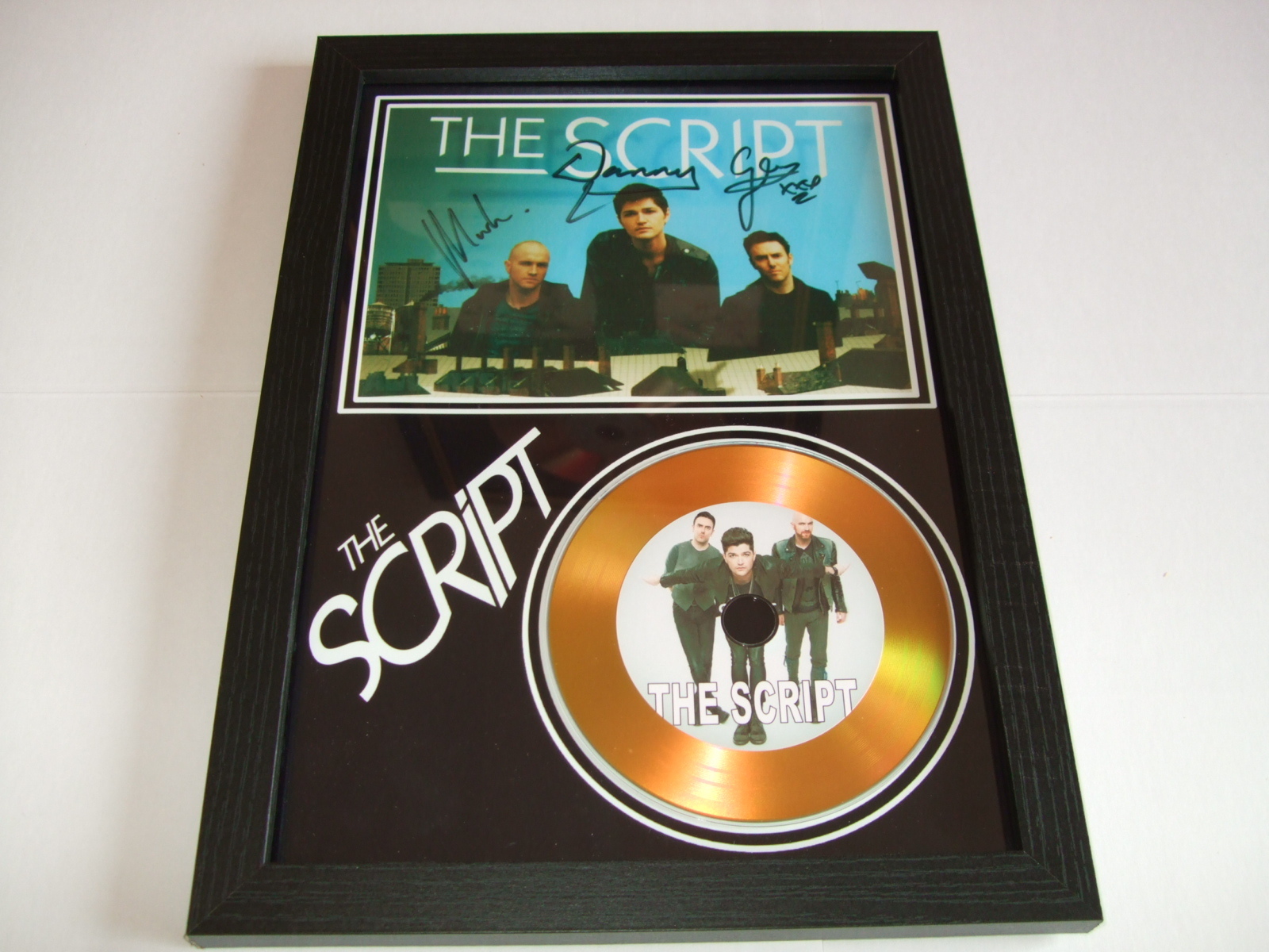 the script signed presentation disc - CDs