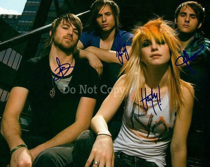 PARAMORE GROUP SIGNED PHOTO 8X10 RP AUTOGRAPHED HAYLEY WILLIAMS ...