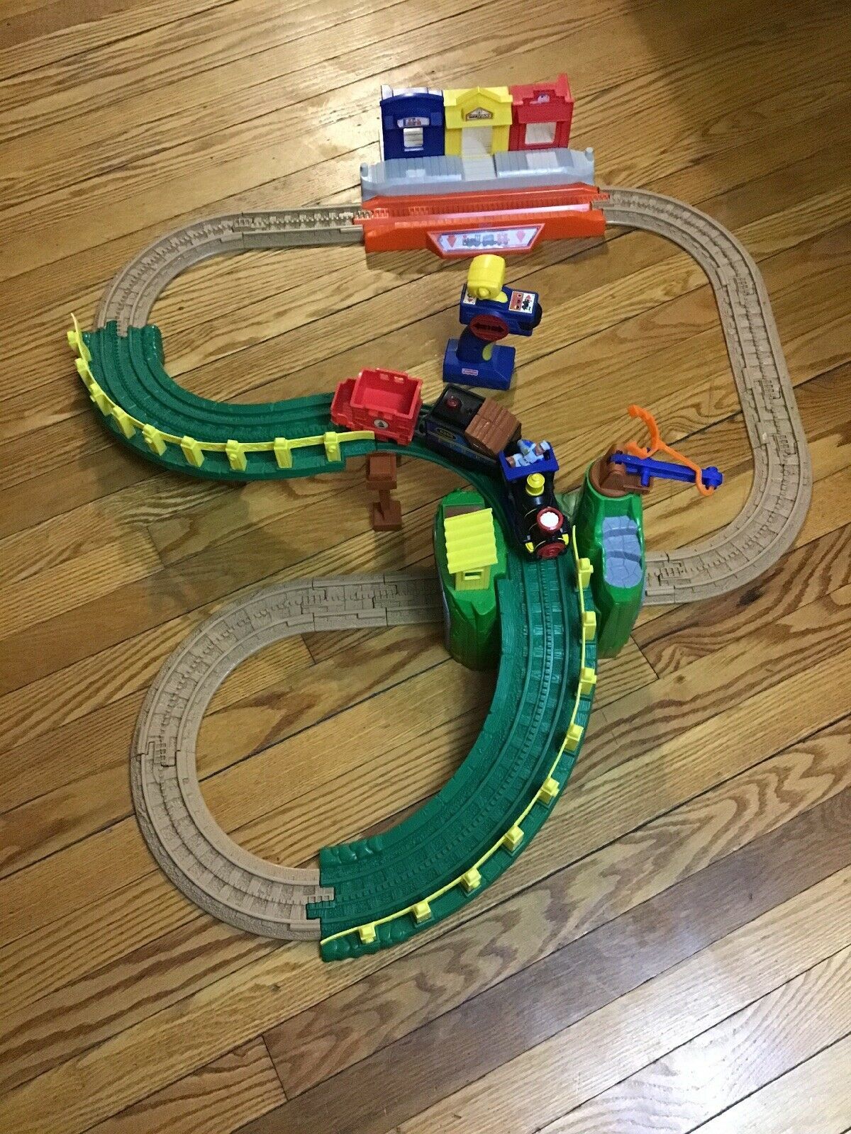 Geotrax Timbertown Train Set Remote Control Toy 99% Complete Fisher ... Geotrax Timbertown Train Set Remote Control Toy 99% Complete Fisher ...