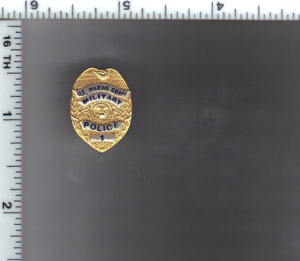 Military Vintage Army Meritorious medal lapel Pin tac U.S Memorabilia ...