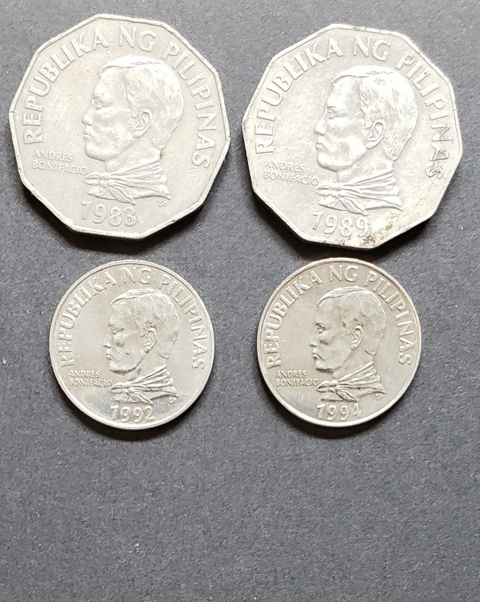 Philippine Two Peso Coins Andres Bonifacio Cocos Nucifera 1983, 1989 ...