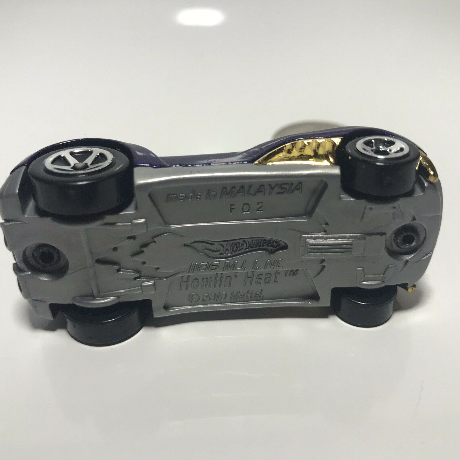 MATTEL 2010 - HOT WHEELS HOWLIN' HEAT 1:64 3'' DIE-CAST TOY CAR ...