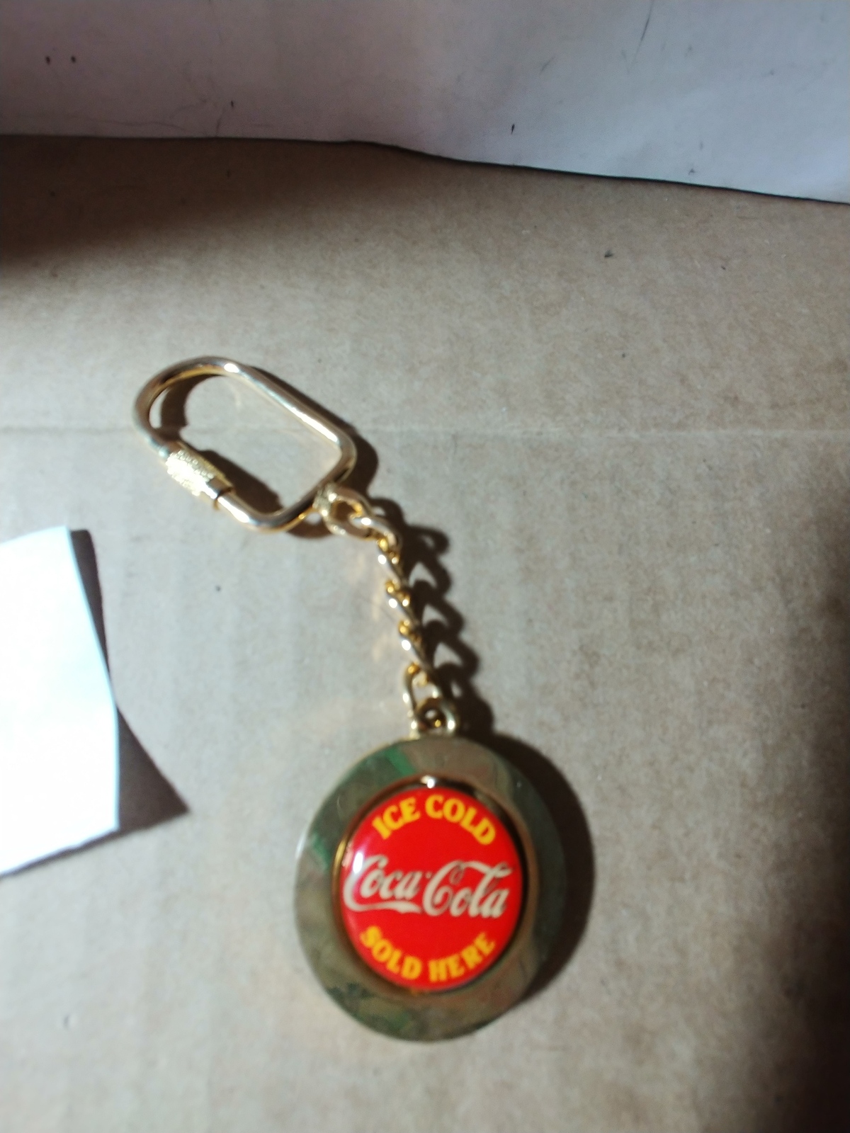 Coca Cola "ICE COLD, SOLD HERE" Round with Spinner Key chain - Other