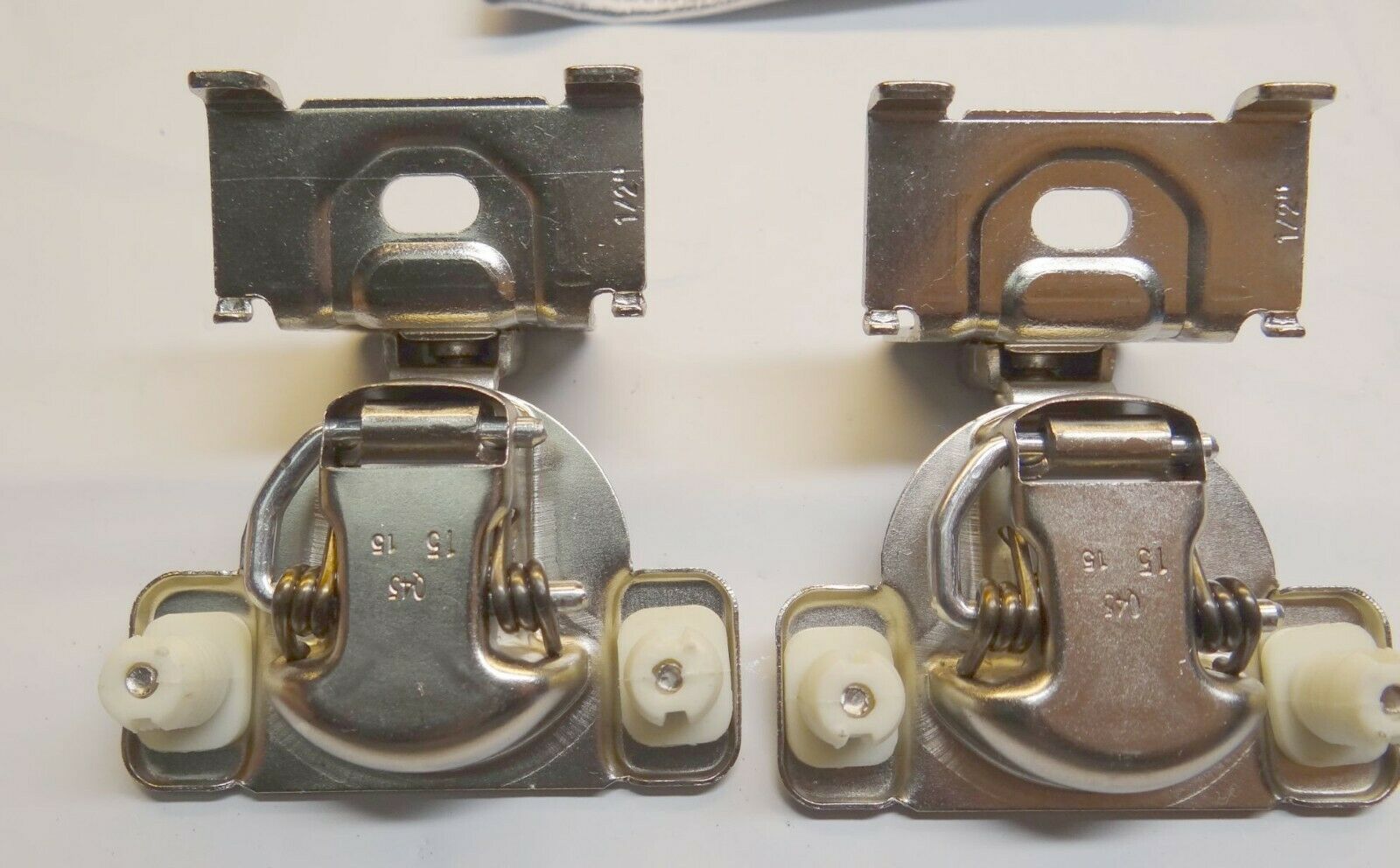 Ultra Hardware 34850 Concealed Cabinet Euro Hinge-100° Half Overlay 2 ...