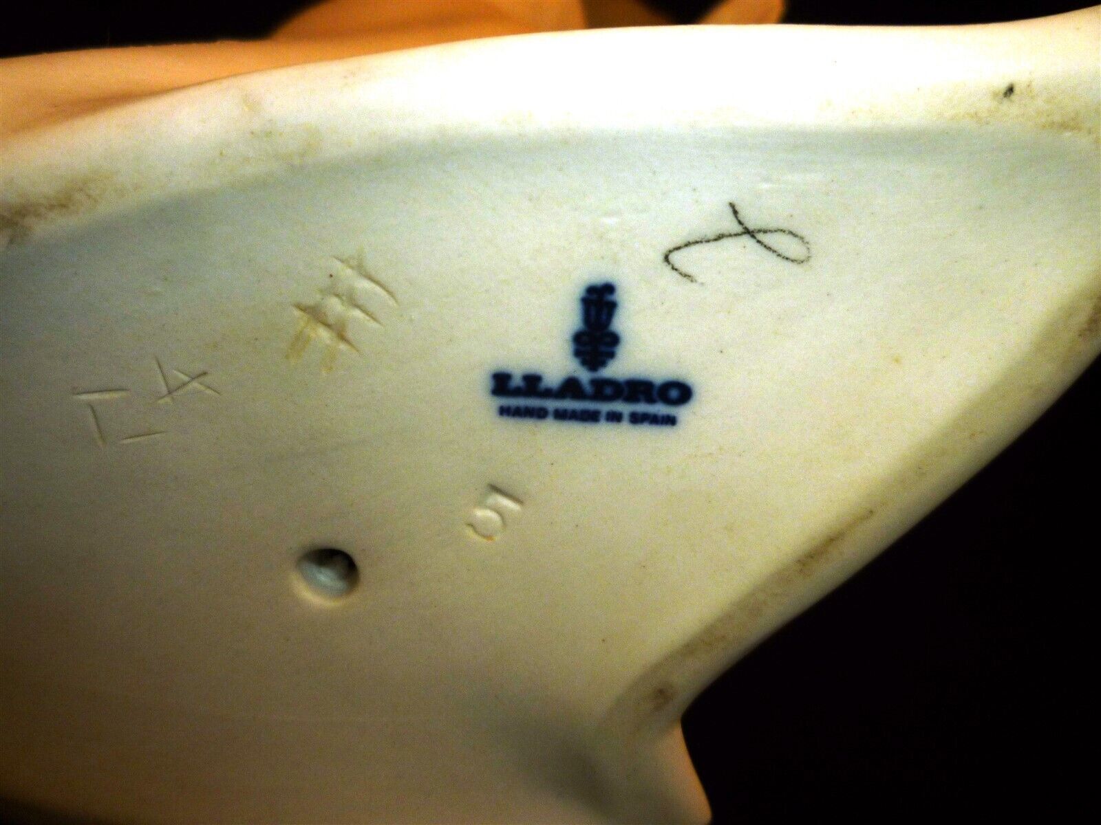 LLADRO UNGLAZED PORCELAIN FIGURINE ANGEL PUZZLED MIME 4959 MADE IN ...