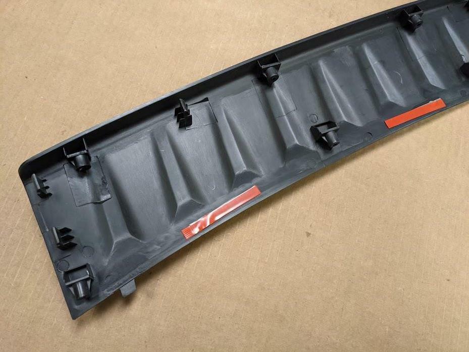 OEM 2006-2009 Hyundai Santa Fe Rear Bumper Step door sill Assembly ...