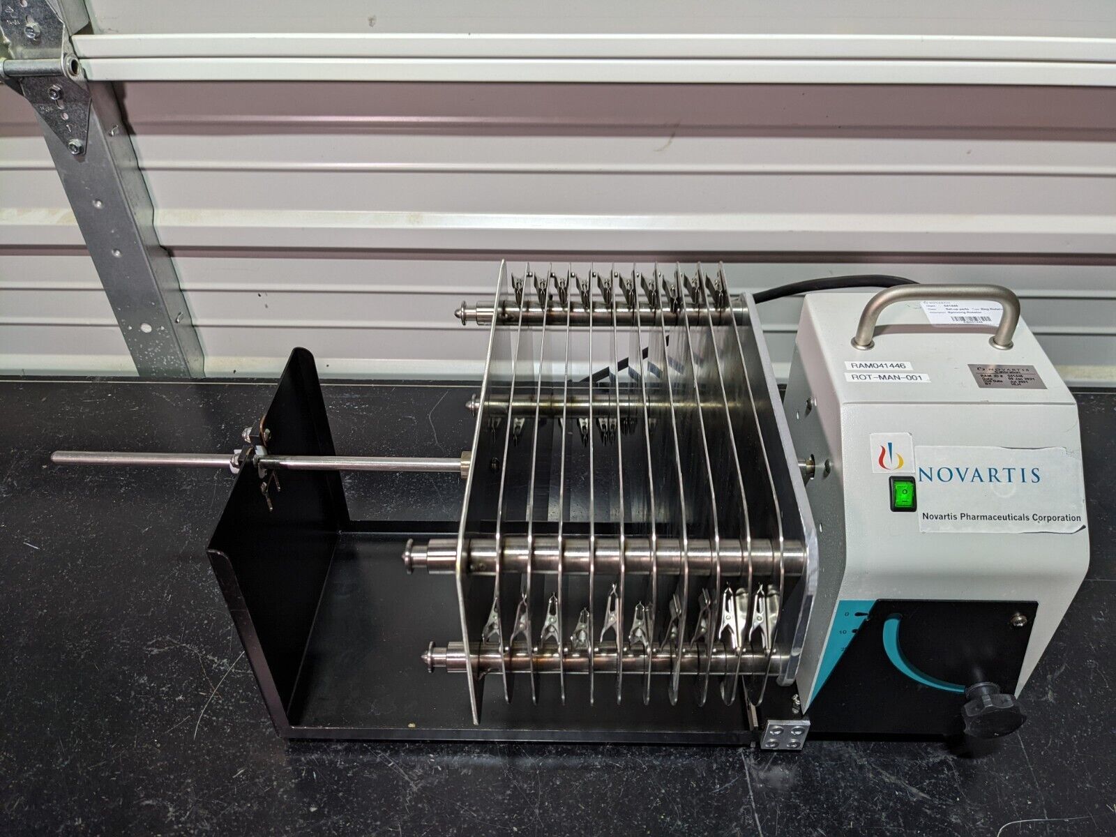 Labnet H5000 LabRoller Lab Rotator with (10) Rotisserie Bag Plates and ...