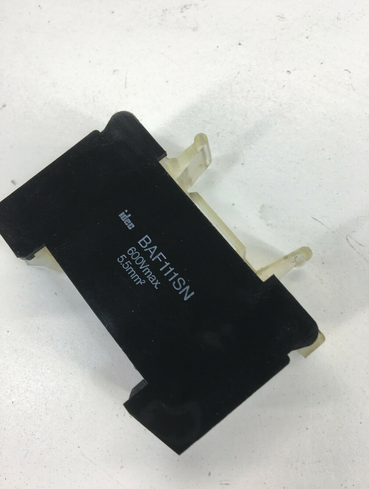 IDEC BAF111S Terminal Block Fuse Holder 600V 5.5mm 10A - Fuse Blocks