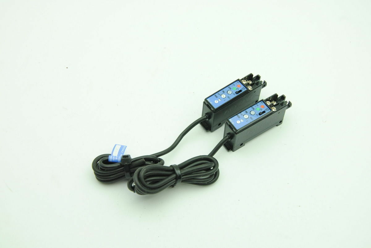 Keyence PS2-61 Photoelectric Sensor Amplifier, 12-24VDC - Lot of 2 ...