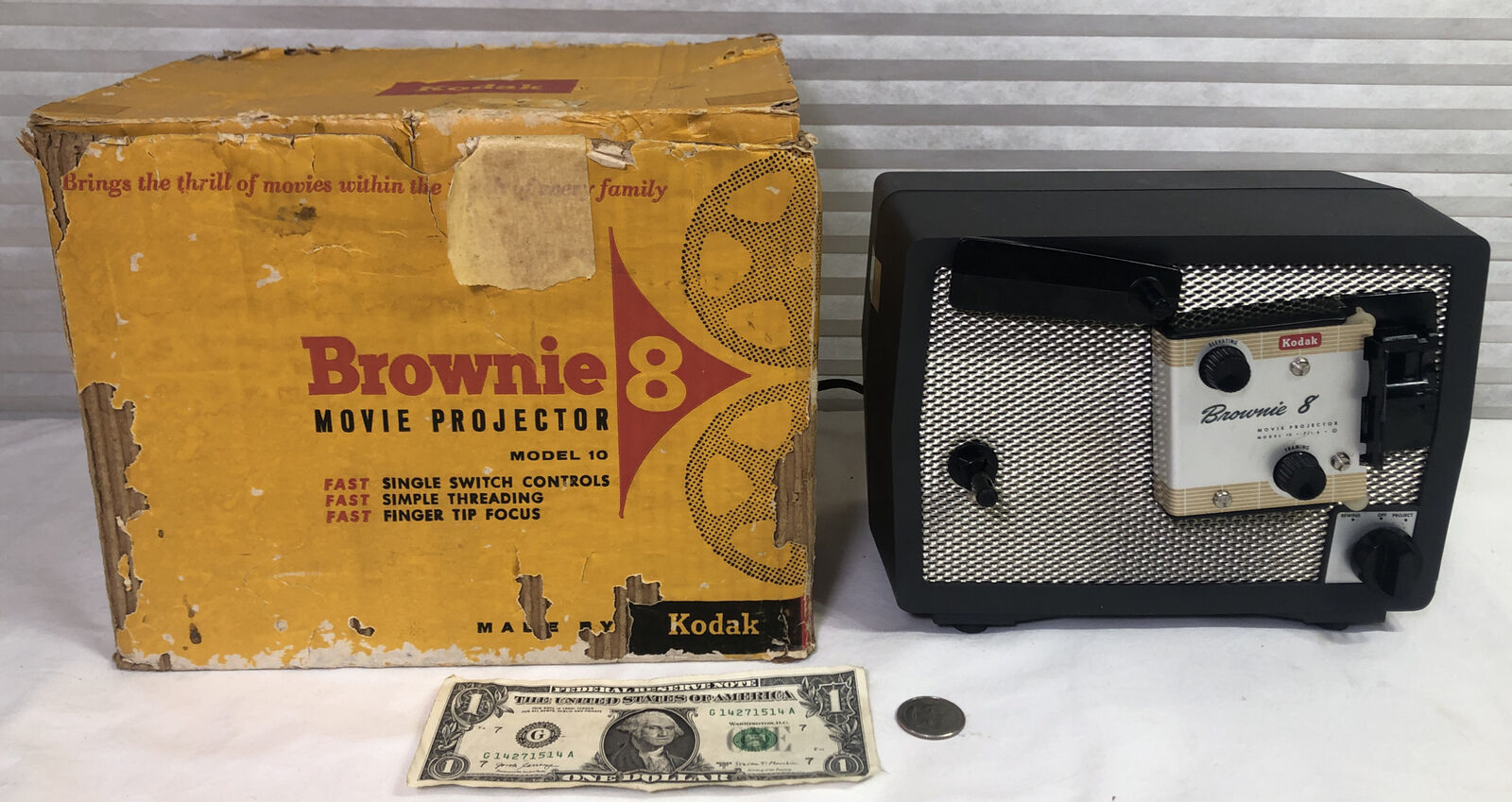 Kodak Brownie 8 Projector - Projectors & Screens