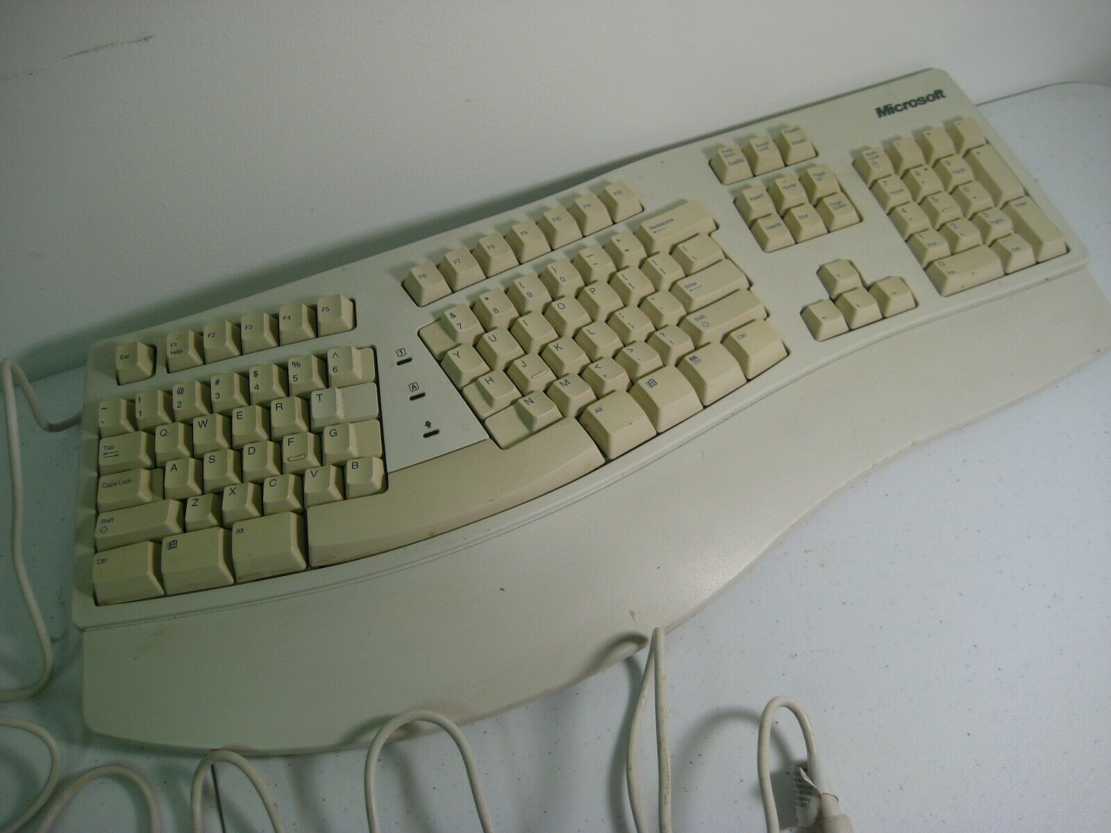 Microsoft Ergonomic Natural Keyboard for PS/2 - Beige - Keyboards & Keypads