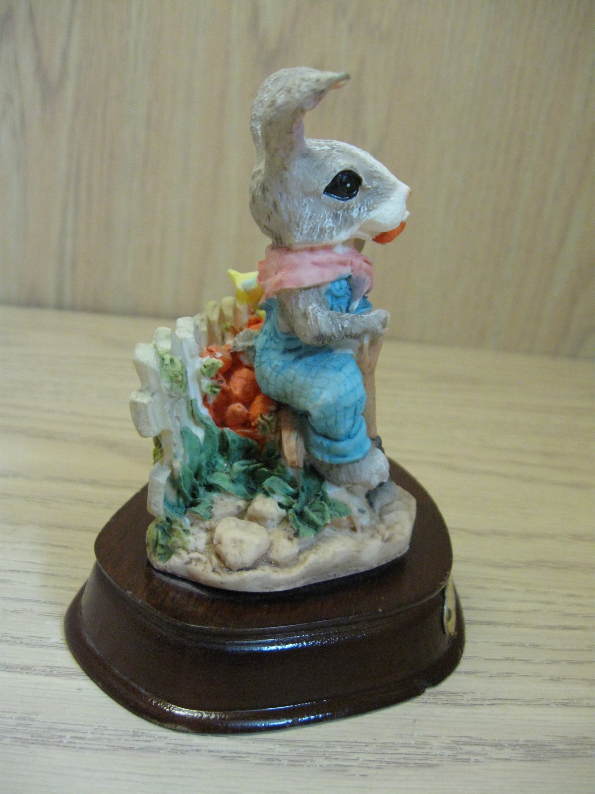 Leonardo Figurine Jasper Rabbit Little Nook Village LN-04 1988 ...