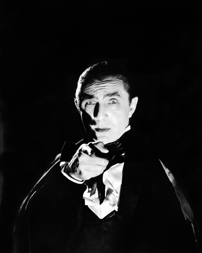 Bela Lugosi in Mark of the Vampire menacing as Count Mora in cape 16x20 ...