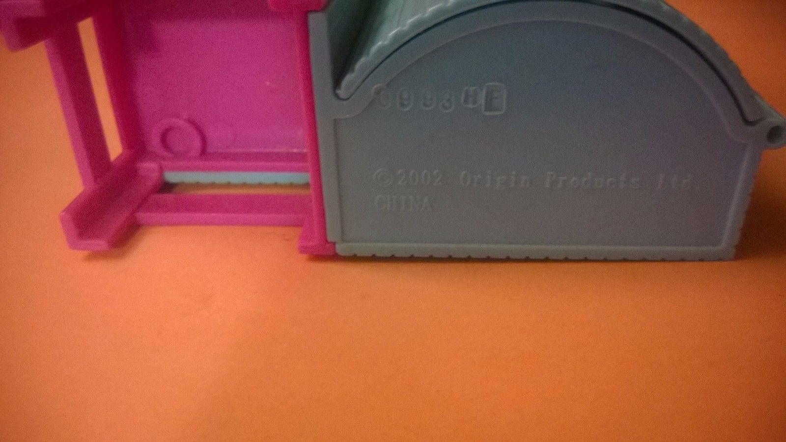 Polly Pocket (Lea Splashing Fashion Lifeguard Tower Only) - Polly Pocket