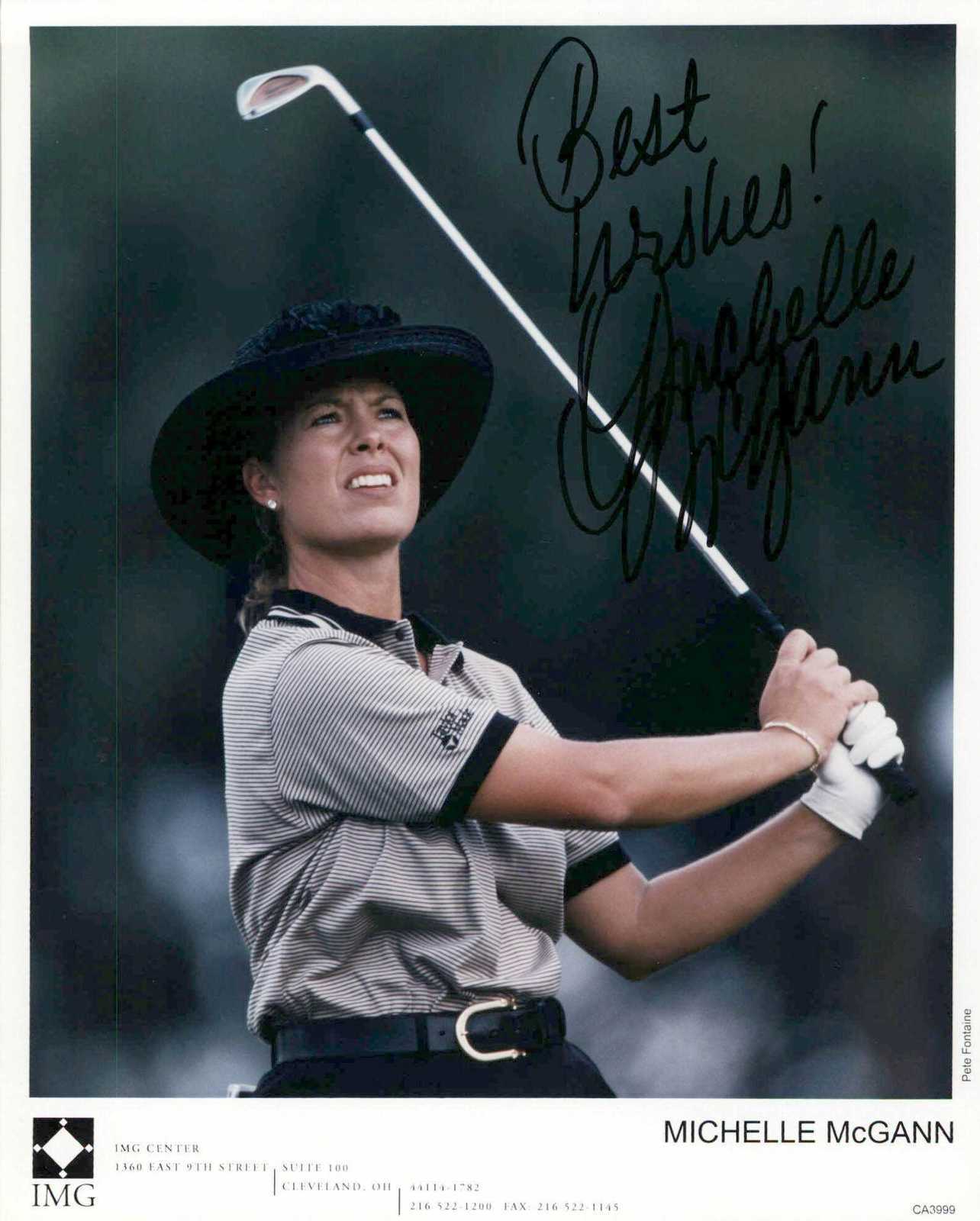 Michelle McGann Signed Autographed Glossy 8x10 Photo - LPGA Great - Photos
