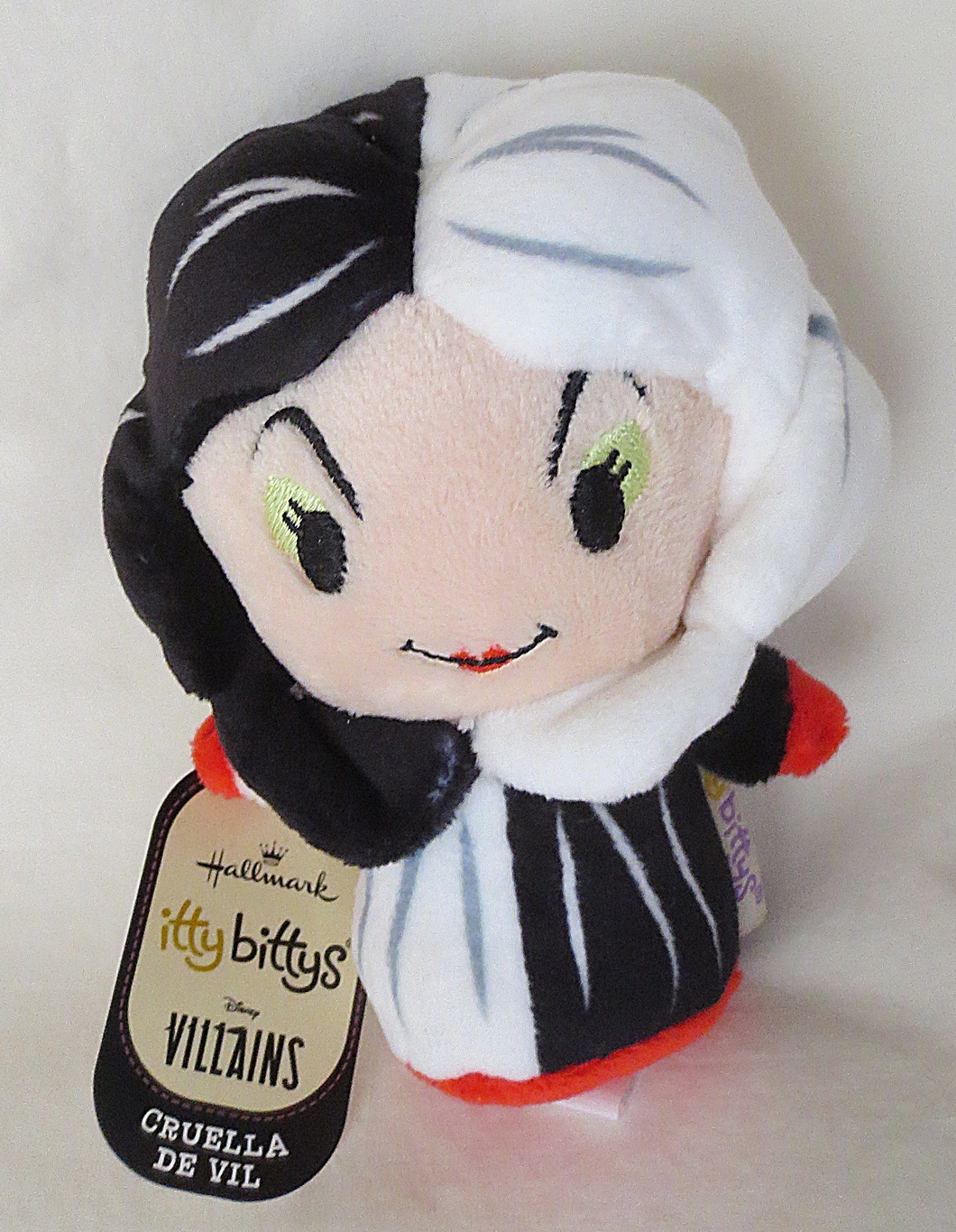 Hallmark Itty Bittys Disney Villains Cruella De Vil Plush - Other ...