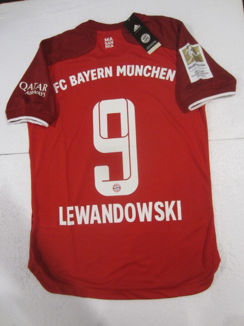 Robert Lewandowski FC Bayern Munich Match Slim Red Home Soccer Jersey ...