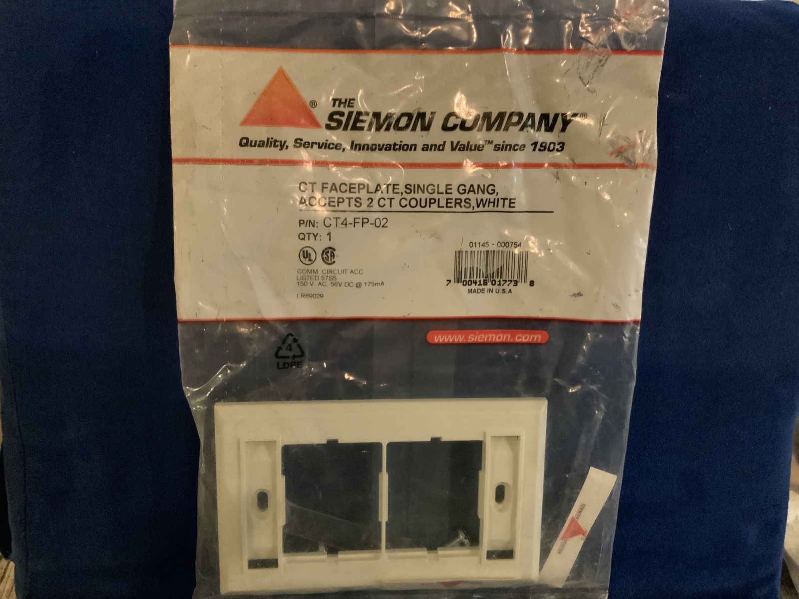Siemon Company CT4-FP-02, CT Faceplate, single gang, Accepts 2 CT ...