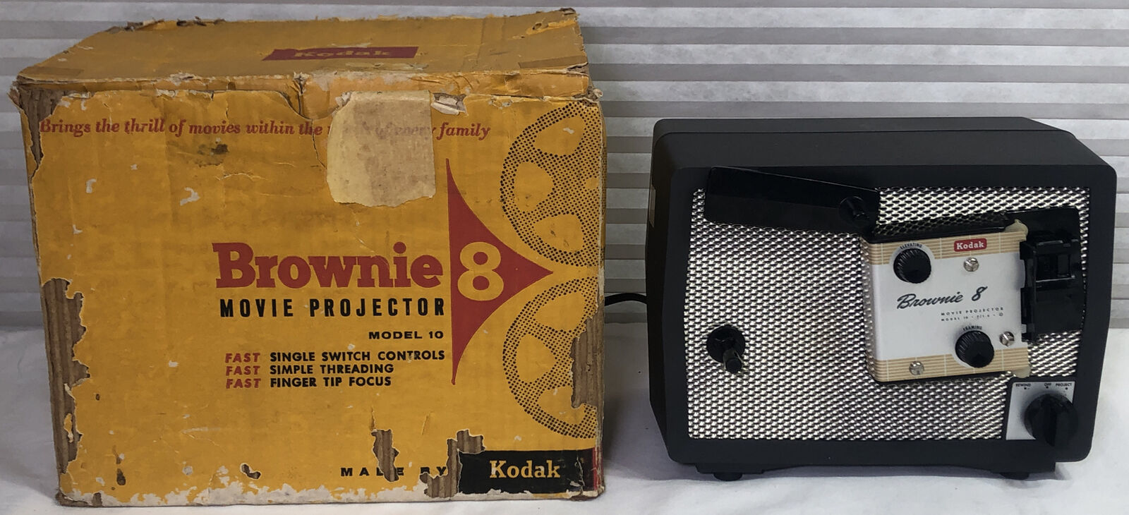 Kodak Brownie 8 Projector - Projectors & Screens