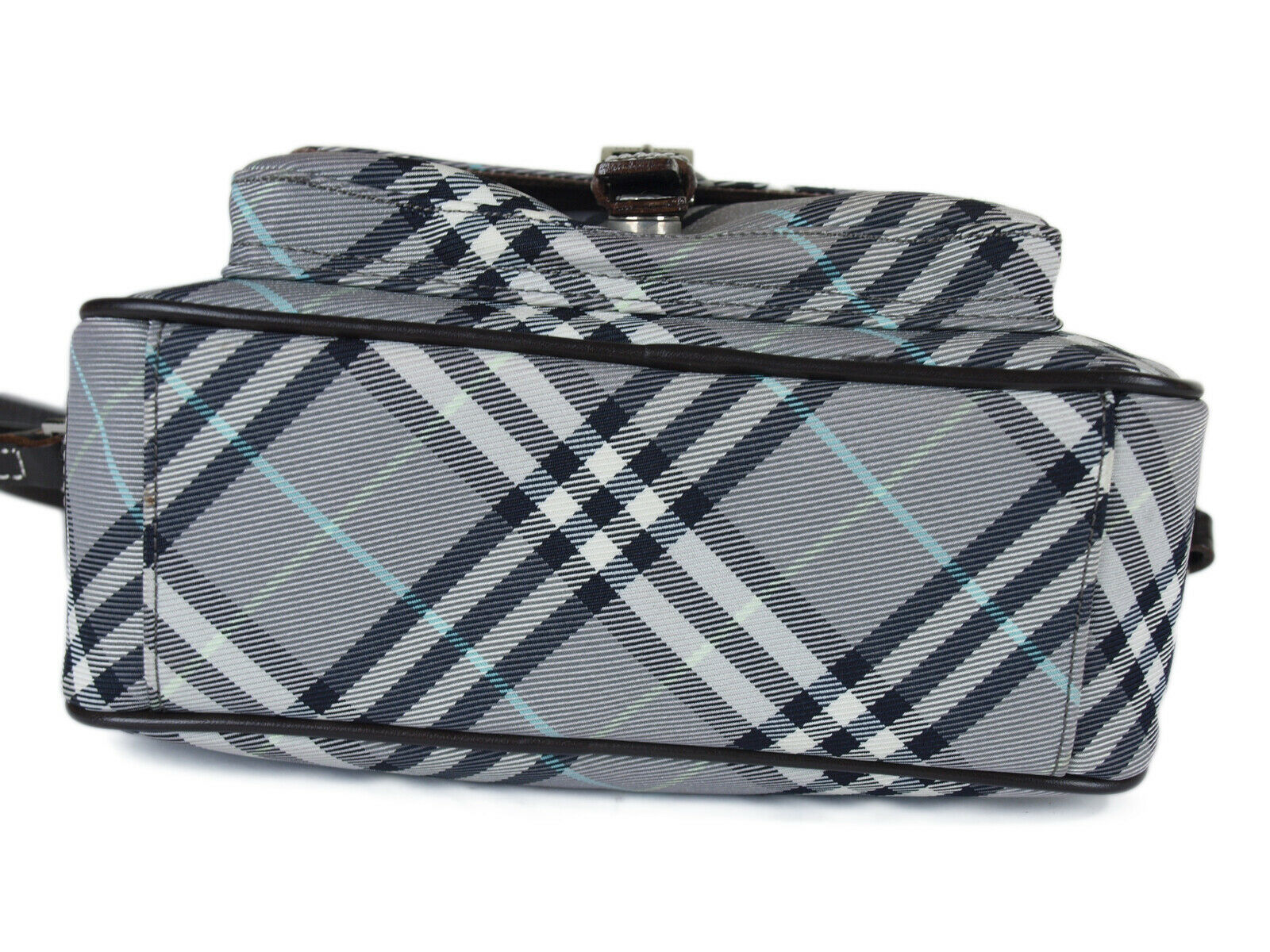 Burberry London Blue Label Purse | semashow.com Burberry London Blue Label Purse | semashow.com