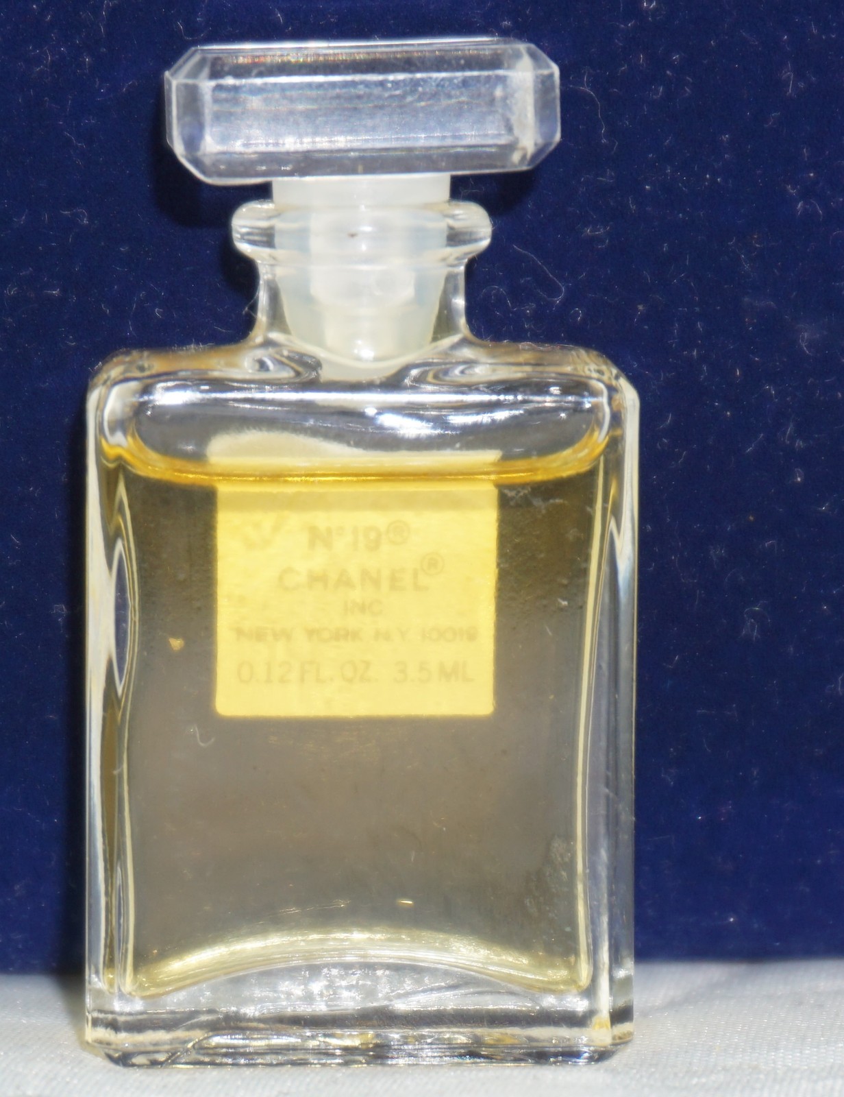 CHANEL No.19 MINI 0.12FL oz /3.5ml Pure Parfum - Women