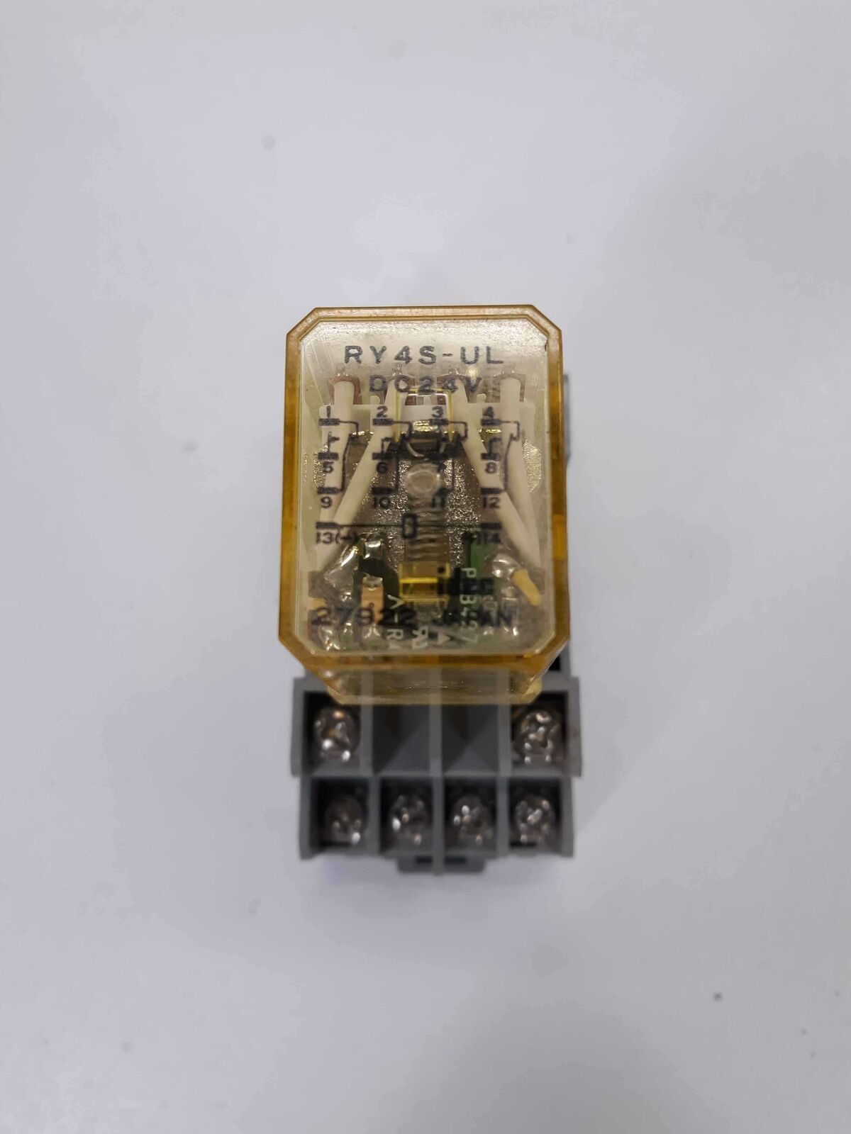 IDEC RY4S-UL DC24V 4PDT Relay 24VDC-Coil - Electrical Equipment & Supplies