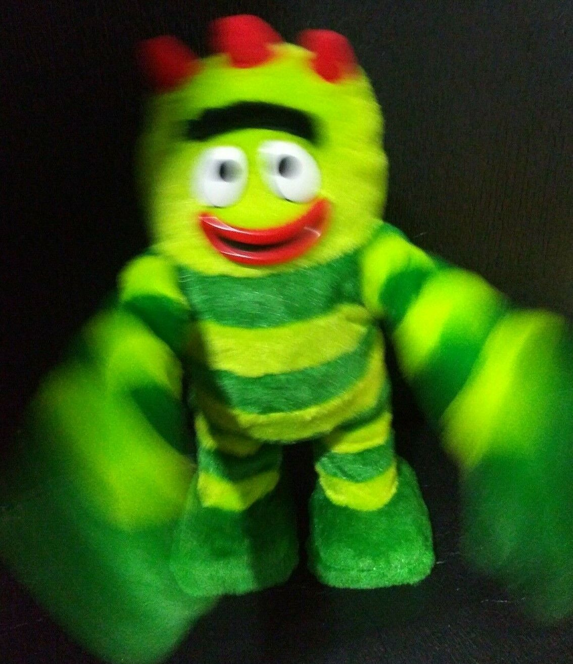 Yo Gabba Gabba! 14" Dance Time Brobee 2008 Spin Master Dancing Musical ...