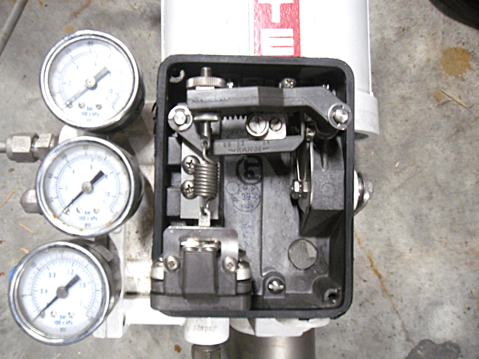 NEW VALTEK FLOWSERVE MK1 1 1/2 WITH ACTUATOR - Other Business & Industrial