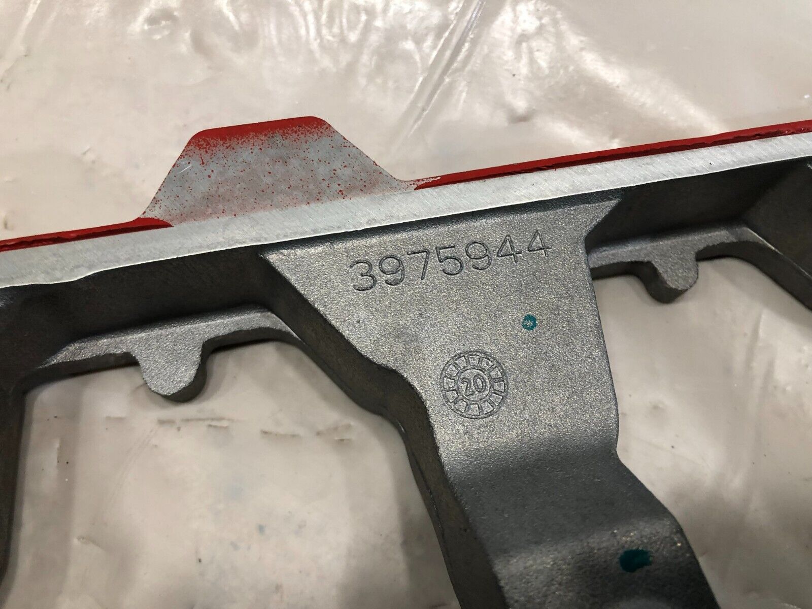 2020 DIESEL ENGINE ISB QSB 6.7 CUMMINS COVER ROCKER ARM HOUSING 3975944 ...