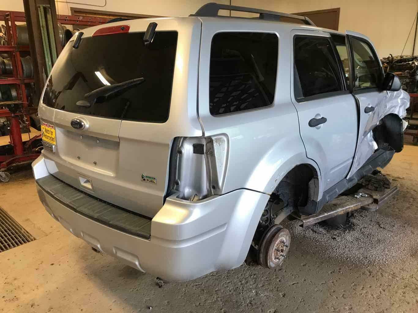 OEM 05 06 07 08 09 FORD ESCAPE Right PASSENGER Rear Knuckle stub Axle ...