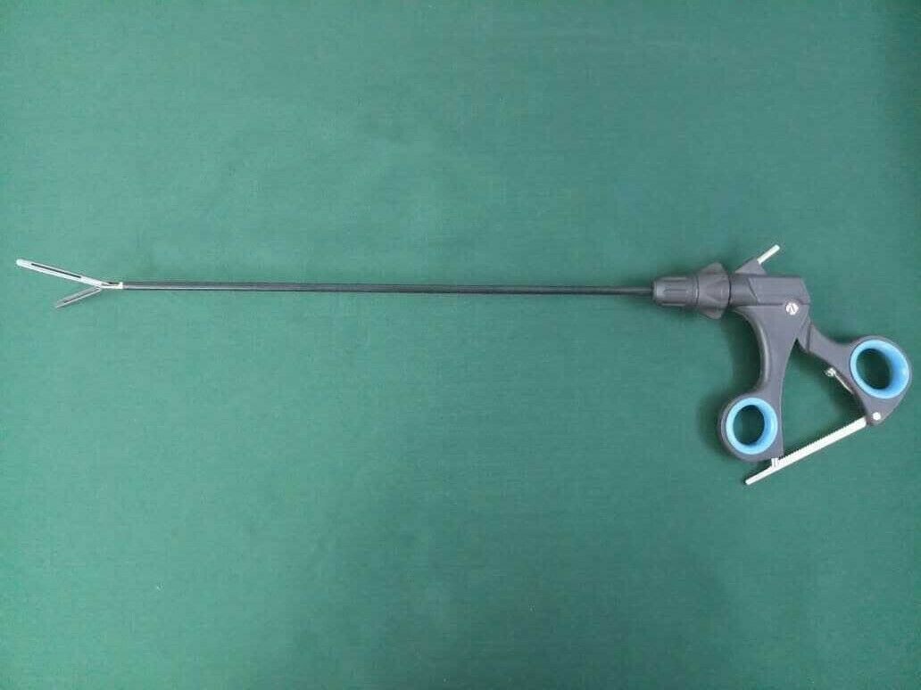 Laparoscopic Hunter Bowel Grasper Fenestrated Jaw With Debakay-Type ...