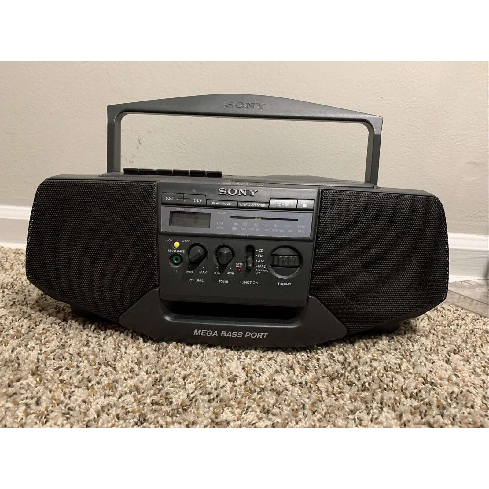 Sony CFD-V15 Boombox CD Radio Cassette Tape Recorder - Digital Cameras