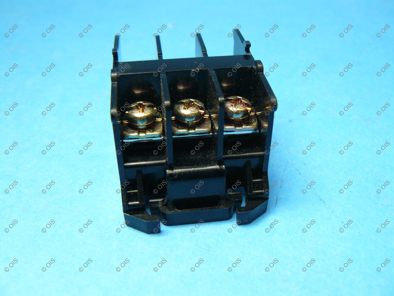 Idec BA211T DIN Rail Terminal Block Feed Through 3 Pole 20 Amp 300 V ...