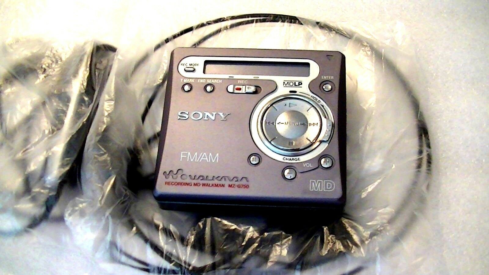 VINTAGE SONY MINIDISC WALKMAN MODEL MZ-G750 with AM/FM radio, item #B27 ...