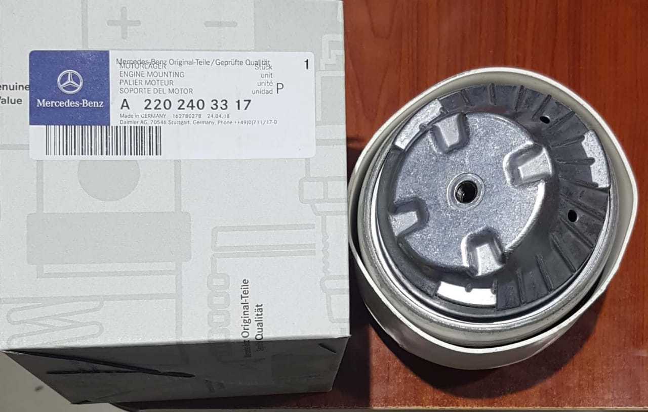NEW-GENUINE-MERCEDES-BENZ-OEM-PART-A-2202403317 - Motor Mounts
