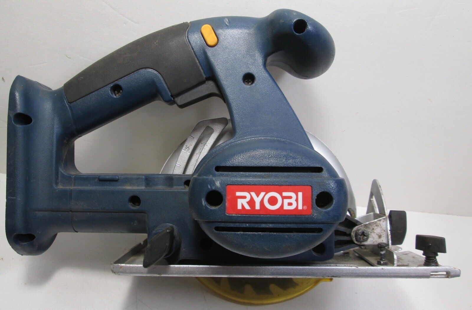 Ryobi P501 5-1/2" Inch Cordless Circular Saw 18 Volt (Tool Only ...