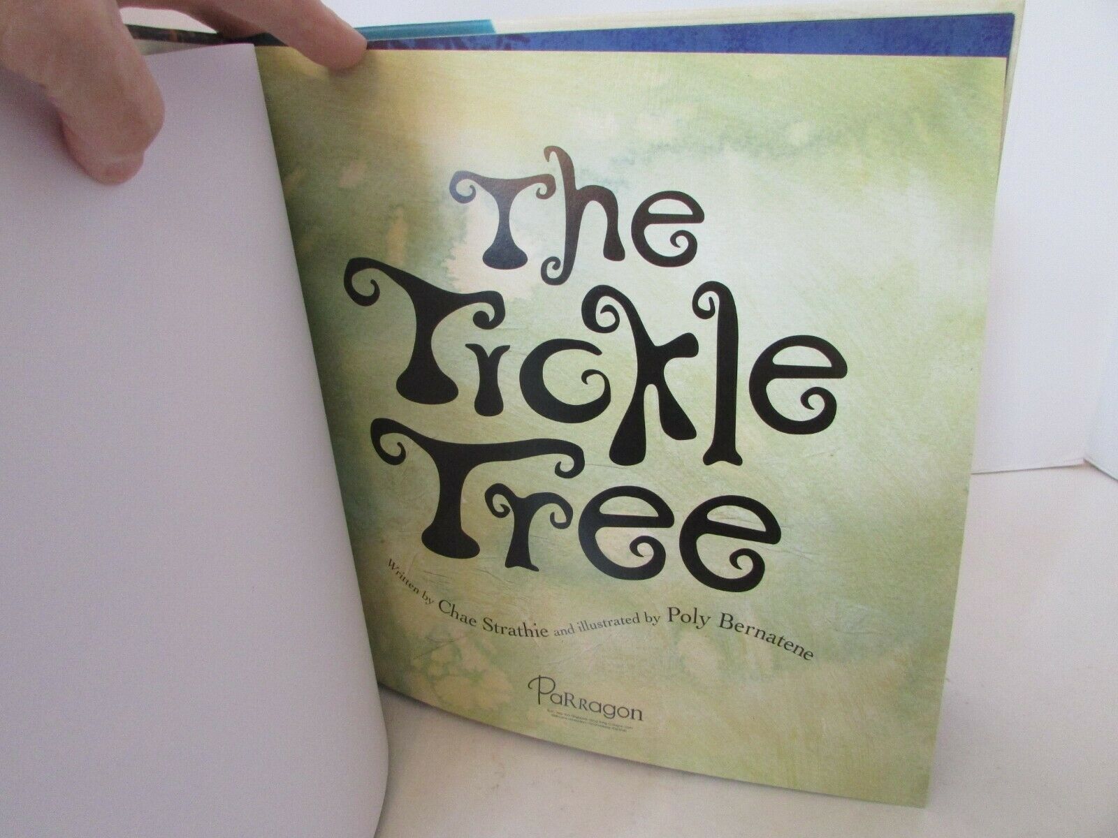 THE TICKLE TREE BY CHAE STRATHIE PARRAGON BOOKS 2013 HC BOOK - Books