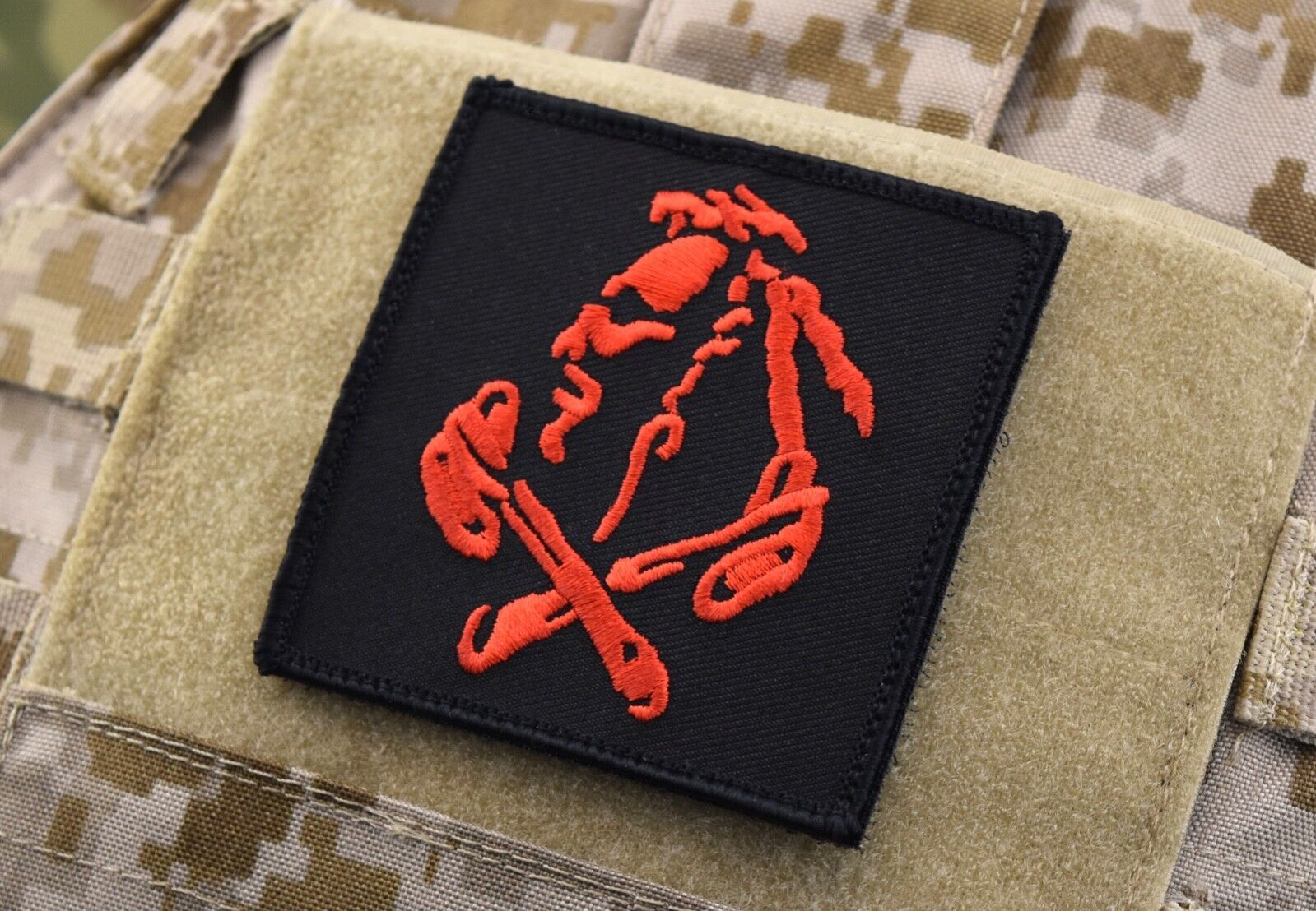 NSWDG Red Squadron Patch The Tribe DEVGRU ST6 Red Team - Black Hook Backing - Militaria