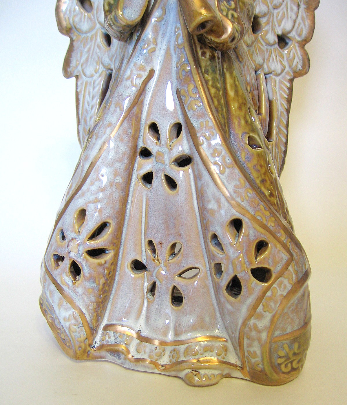 Decorative Ceramic Angel Tealight Holder Gold Painted Trim 10 3/8 ...