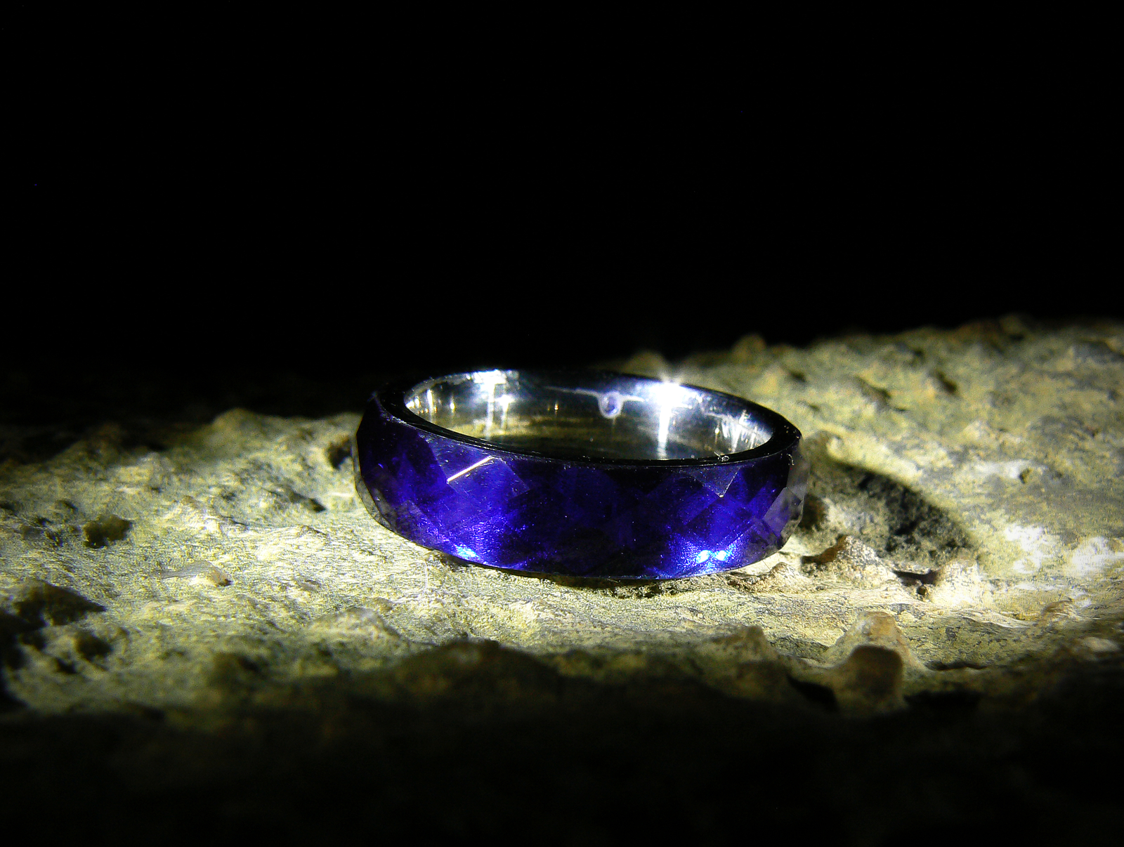 izida BLACK MAGIC SUCCUBUS QUEEN DEMON VAMPIRE GOETIA LIVING ENTITY ...