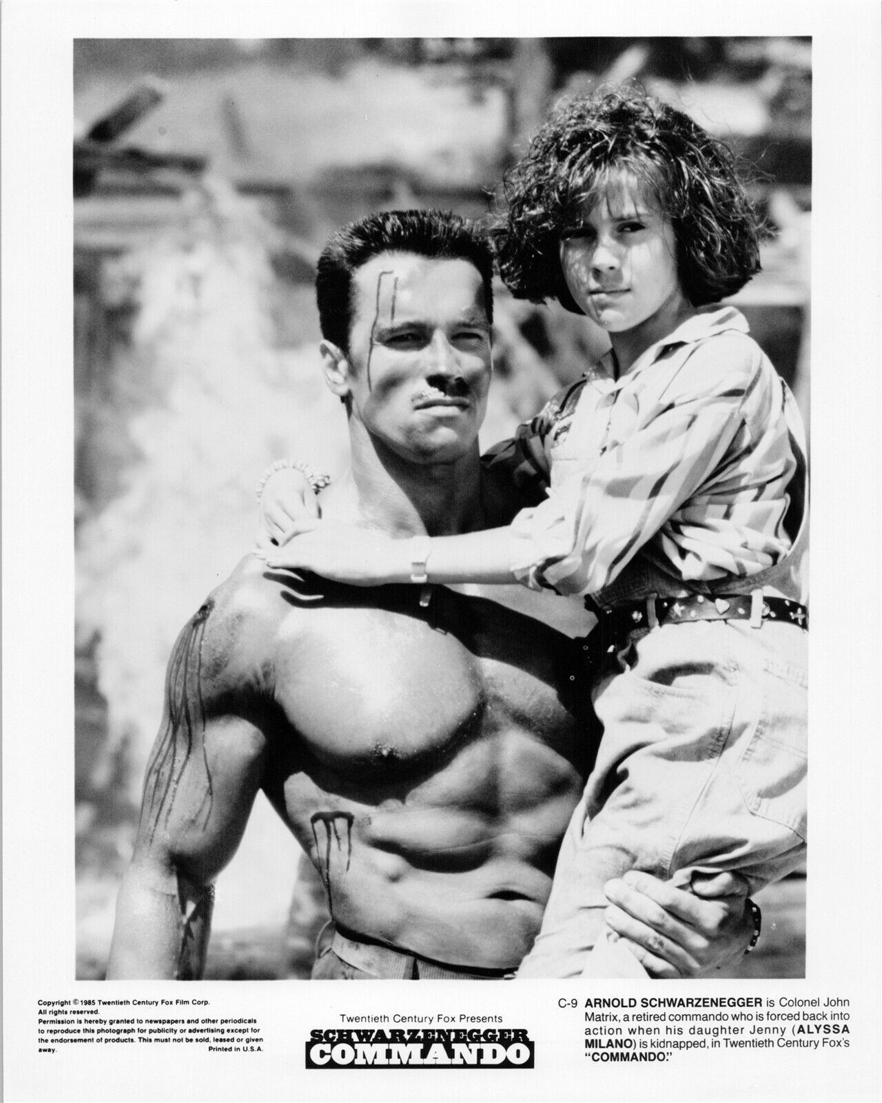 Commando 1985 8x10 photo Arnold Schwarzenegger carries Alyssa Milano ...