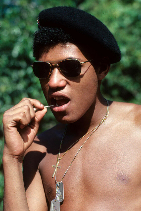 Laurence Fishburne As Tyrone 'Clean' Miller In Apocalypse Now 11x17 ... Laurence Fishburne As Tyrone 'Clean' Miller In Apocalypse Now 11x17 ...