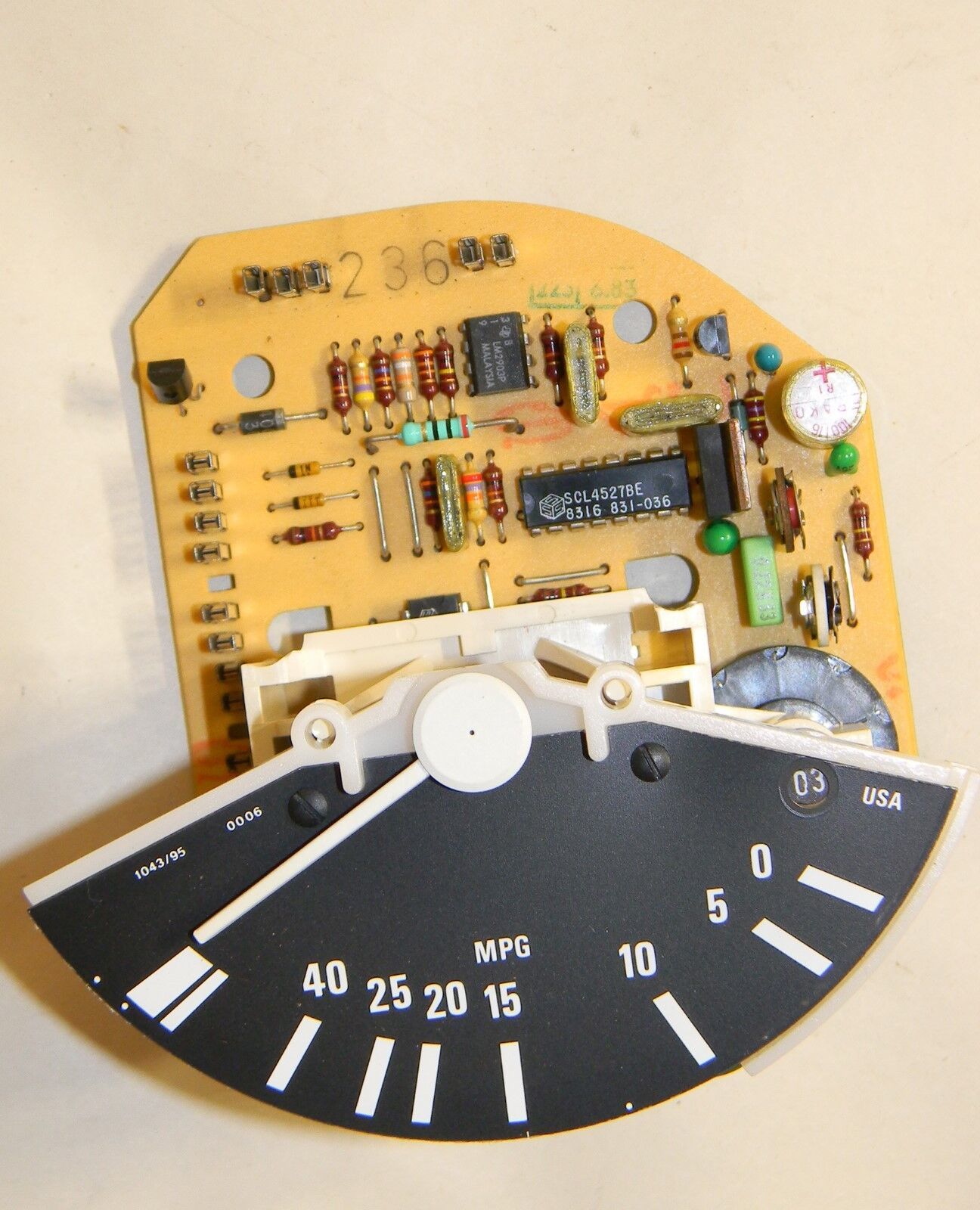 BMW E30 318i 325e Fuel Economy Consumption Indicator Gauge MPG ...