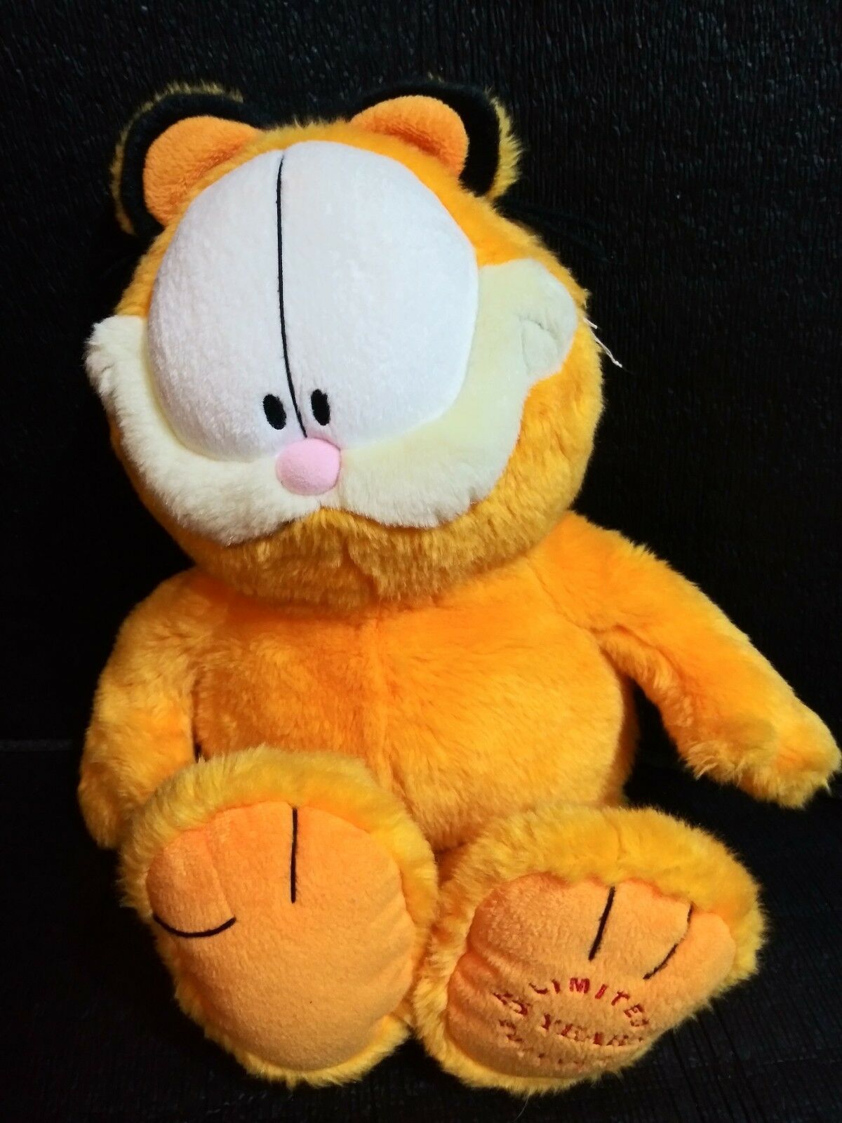 Garfield Plush 25 Year Limited Edition Collectible 19" Tall Stuffed ...